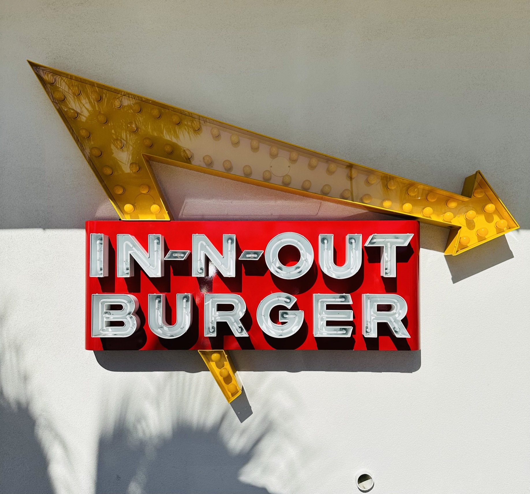 加州也有真實韓劇狗血劇?! In-n-Out歷史 - ocgirl 玩樂筆記